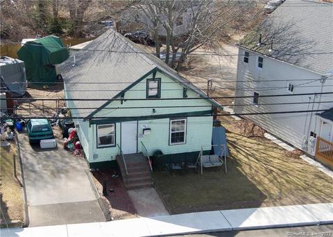 141 Poquonnock Rd, Groton, CT 06340 | 2 Photos | MLS #170572518 - Movoto