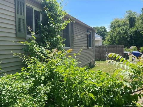 152 Shadycrest Dr, East Hartford, CT 06118 | 5 Photos - Movoto