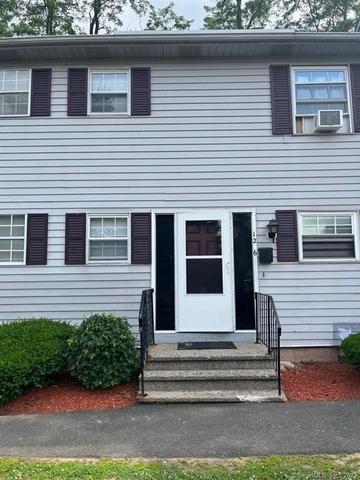 12 Maybury Cir #6, Waterbury, CT 06705 | 19 Photos - Movoto