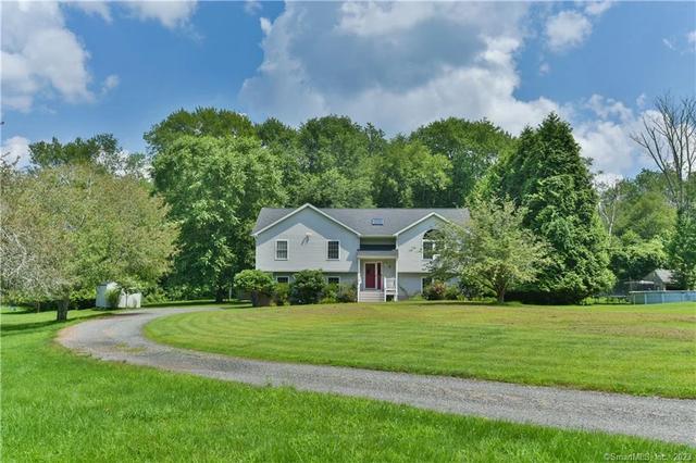 House for Sale in Plainfield CT