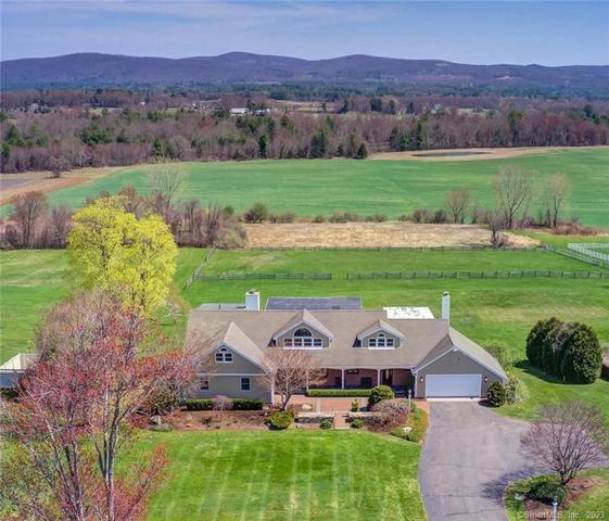 424 Springfield Rd, Somers, CT 06071 | 39 Photos - Movoto