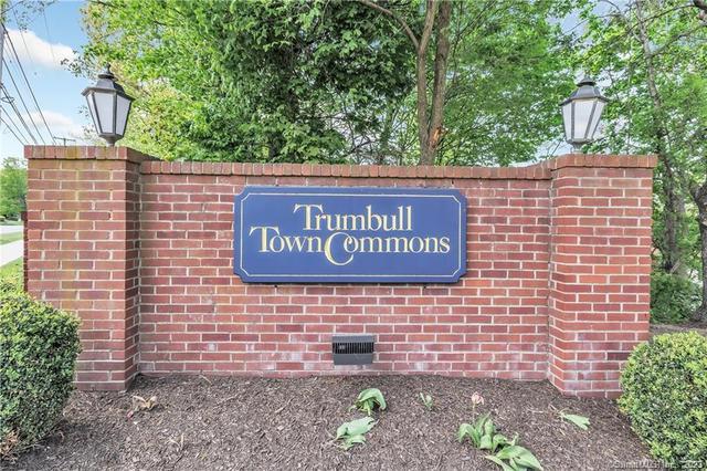 Condo/Townhouse for Sale in Trumbull CT
