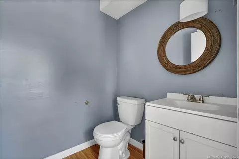 499 Scott Rd #19, Waterbury, CT 06705 | 28 Photos - Movoto