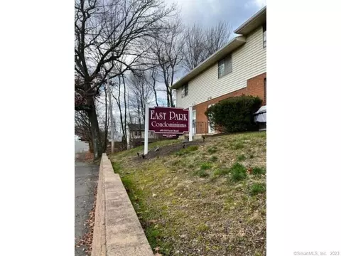 499 Scott Rd #19, Waterbury, CT 06705 | 28 Photos - Movoto