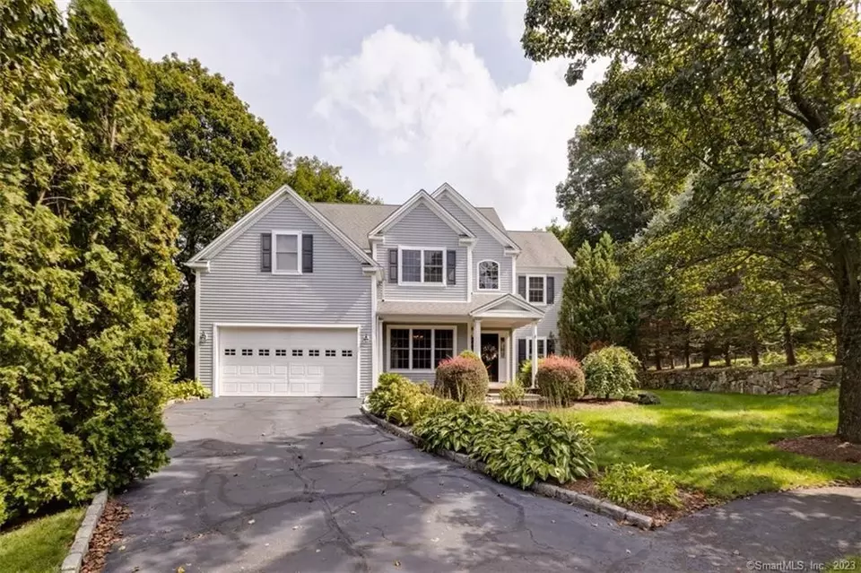 4 Old Farm Pl, Norwalk, CT 06850 | 35 Photos - Movoto