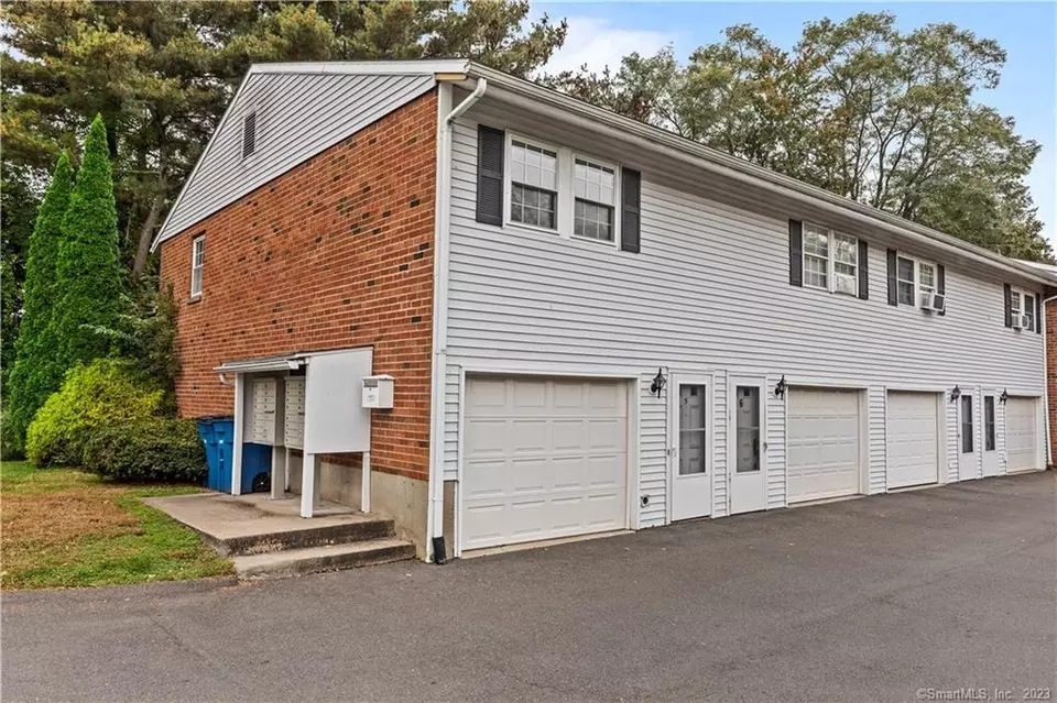 213 Regan Rd #5, Vernon, CT 06066 | 32 Photos - Movoto