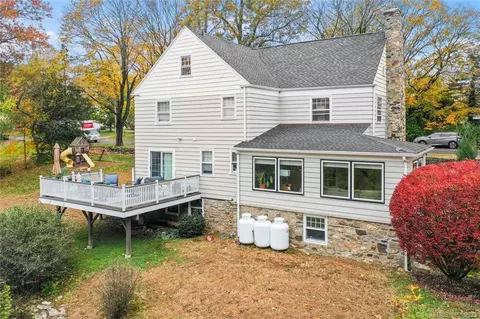 100 Williams Rd, Trumbull, CT 06611 | 37 Photos - Movoto