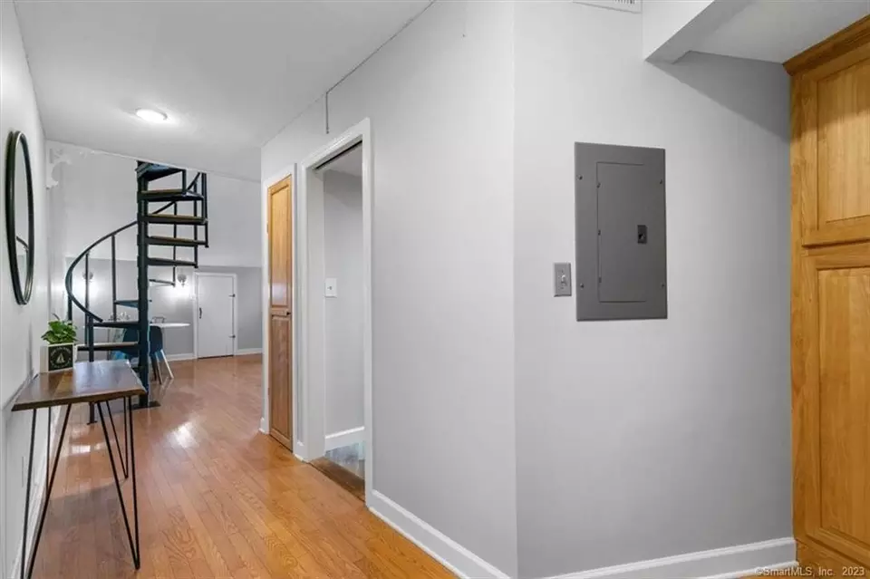 16 Pine Orchard Rd #23, Branford, CT 06405 | 32 Photos - Movoto