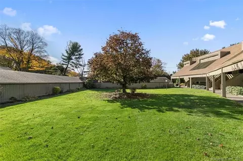 16 Pine Orchard Rd #23, Branford, CT 06405 | 32 Photos - Movoto