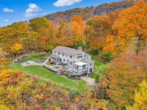 295 Copper Ridge Rd, Southington, CT 06489 | 40 Photos - Movoto