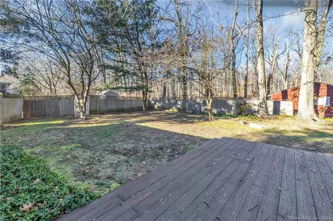 37 Mohawk Dr, Norwalk, CT 06851 | 38 Photos - Movoto