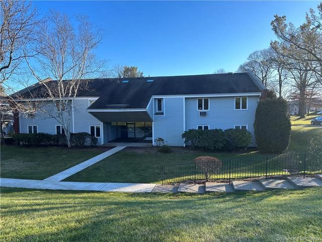 135 Florence Rd #2C, Branford, CT 06405 | 19 Photos - Movoto