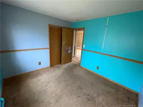 32 Botsford Hill Rd, Newtown, CT 06470 | 15 Photos - Movoto