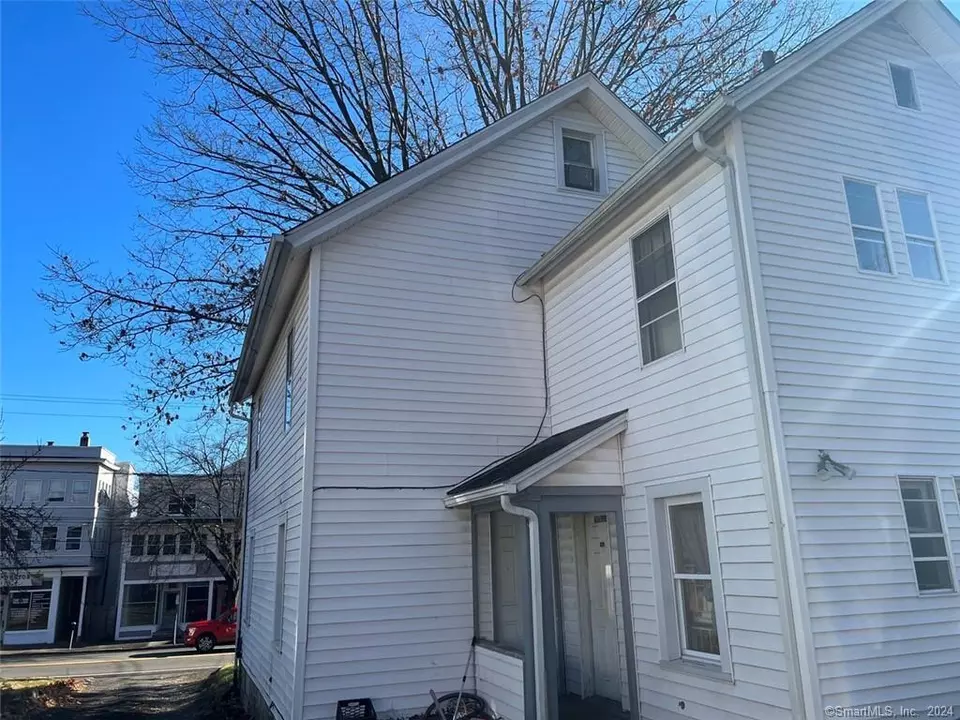 463 Main St, Torrington, CT 06790 | 15 Photos - Movoto
