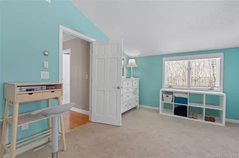 5 Hunters Ridge Rd, Killingworth, CT 06419 | 40 Photos - Movoto