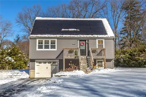 20 Prior Rd, Enfield, CT 06082 | 39 Photos - Movoto