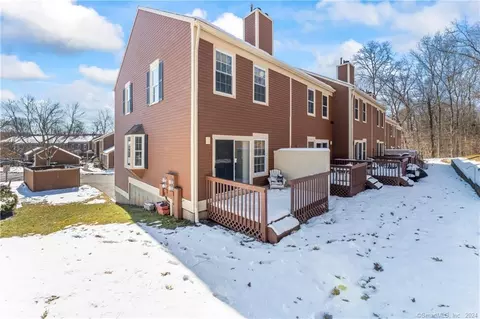 108 Foxbridge Village Rd, Branford, CT 06405 | 35 Photos - Movoto