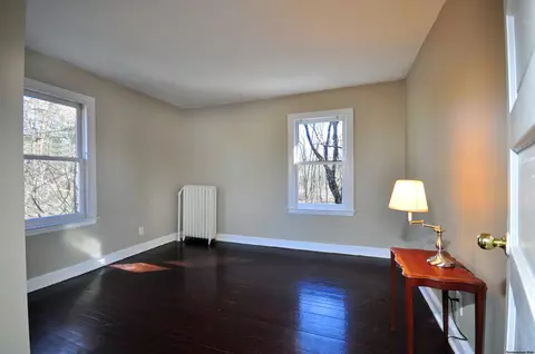 100 Riverside Rd, Simsbury, CT 06070 | 23 Photos - Movoto