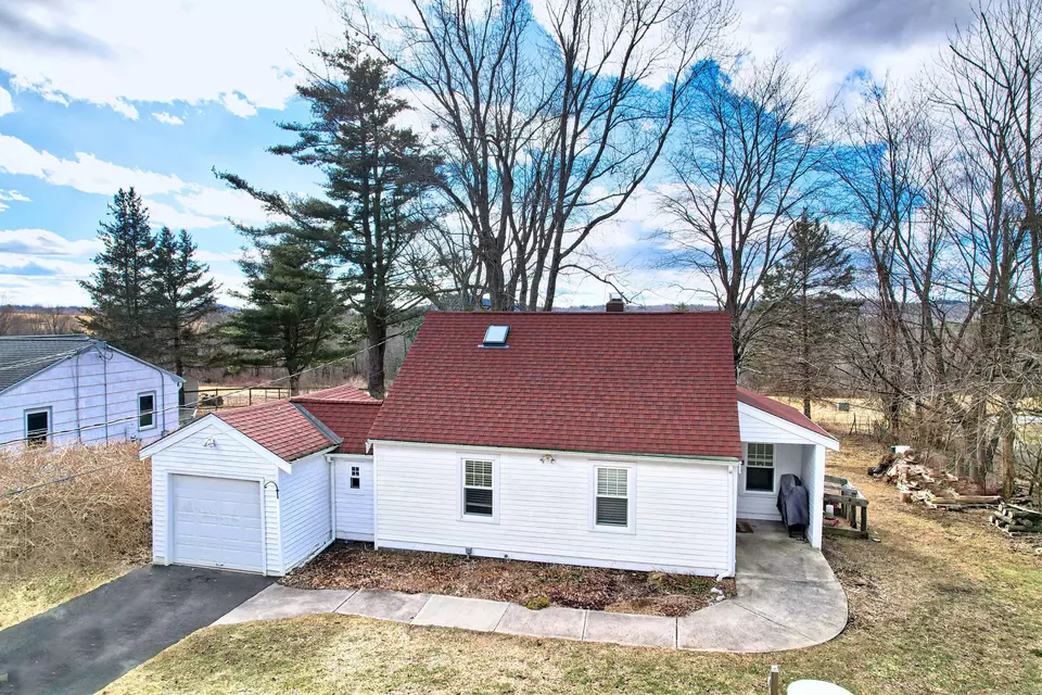 422 Bantam Lake Rd, Bantam, CT 06750 | 26 Photos - Movoto