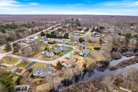 22 Jordan Ter, Waterford, CT 06385 | 39 Photos - Movoto