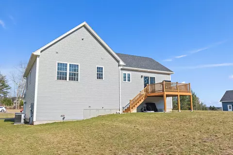 86 Donovan Dr, Thompson, CT 06255 | 25 Photos - Movoto