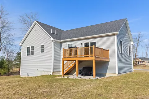 86 Donovan Dr, Thompson, CT 06255 | 25 Photos - Movoto