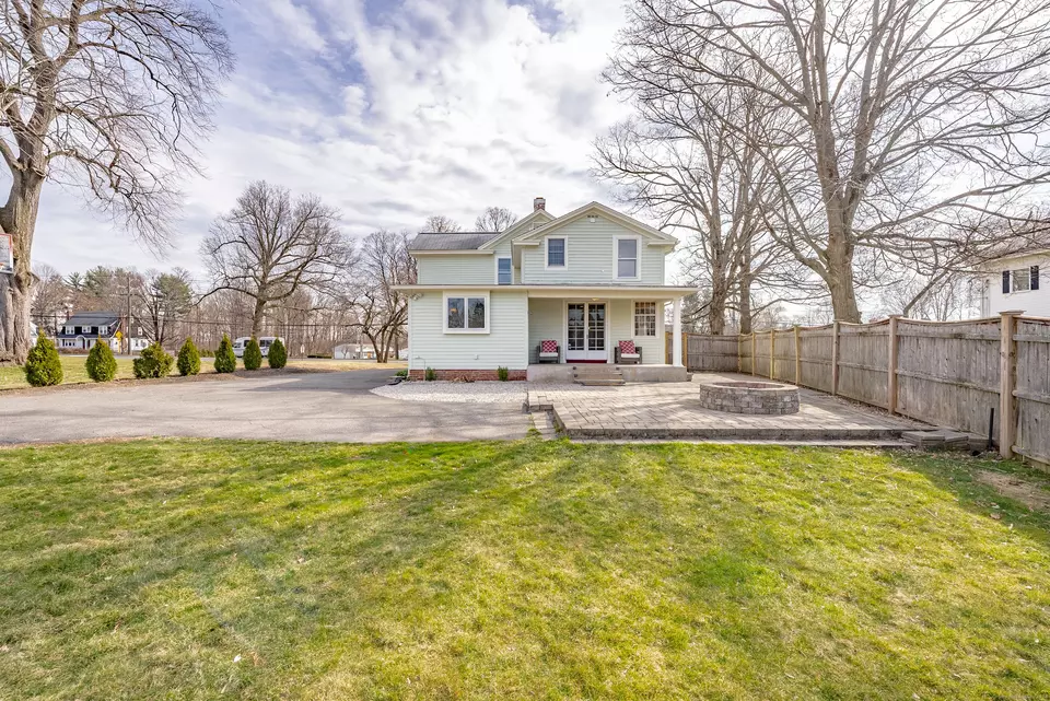 1256 Enfield St, Enfield, CT 06082 | 29 Photos - Movoto