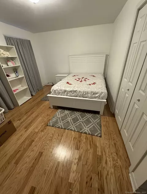 387 Rainbow Rd, Windsor, CT 06095 | 27 Photos - Movoto