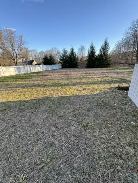 387 Rainbow Rd, Windsor, CT 06095 | 27 Photos - Movoto