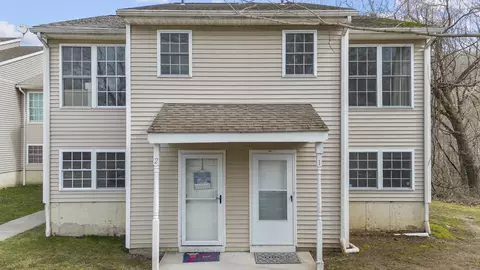 Waterbury, CT Condos & Townhouses For Sale - Movoto