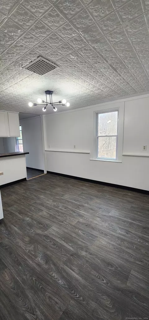 25 Spring St, Vernon, CT 06066 | 11 Photos - Movoto