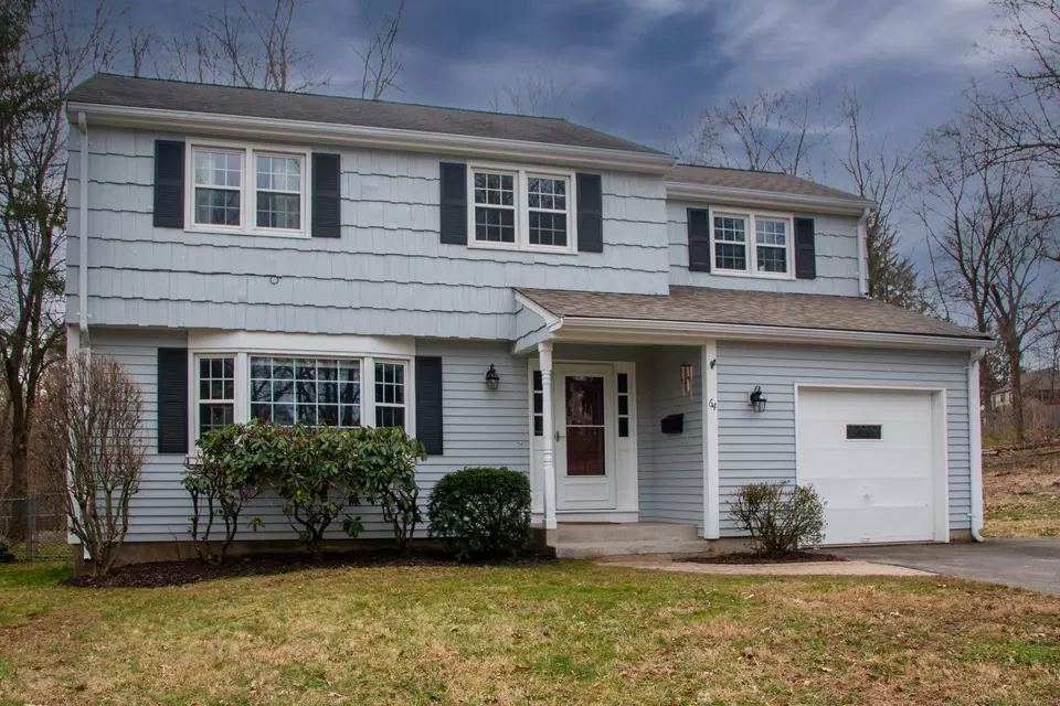 64 Ridgebrook Dr, West Hartford, CT 06107 | 37 Photos - Movoto
