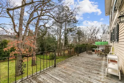 93 Edgehill Rd, New Haven, CT 06511 | 40 Photos - Movoto