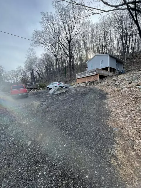 935 Marion Rd, Cheshire, CT 06410 - Movoto