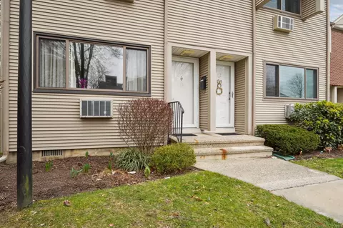 168 Belltown Rd #B1, Stamford, CT 06905 | 24 Photos - Movoto