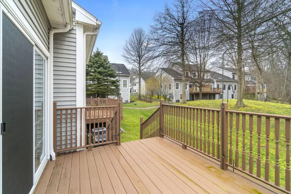 375 Allyn St #E17, Mystic, CT 06355 | 31 Photos - Movoto