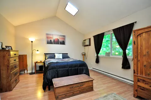 157 Shelter Rock Rd #22, Danbury, CT 06810 | 40 Photos - Movoto