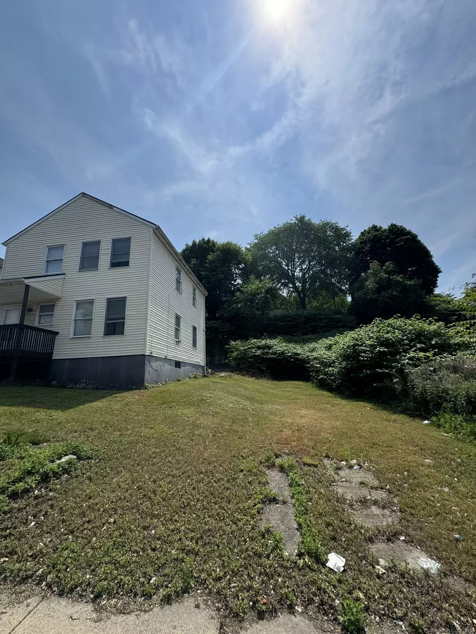 48 Vine St, Waterbury, CT 06704 | 10 Photos - Movoto