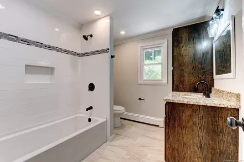 543 Clintonville Rd, North Haven, CT 06473 | 39 Photos - Movoto
