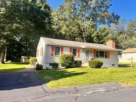 36 Beach Dr, Prospect, CT 06712 | 14 Photos - Movoto