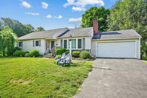 123 Inwood Rd, Trumbull, CT 06611 | 30 Photos - Movoto