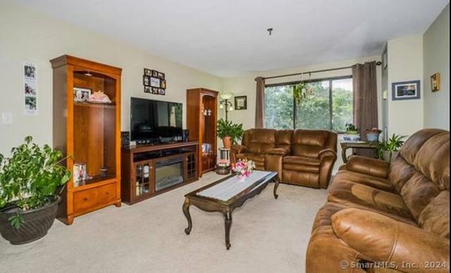 95 Putter Dr #418N, Wallingford, CT 06492 | 12 Photos - Movoto