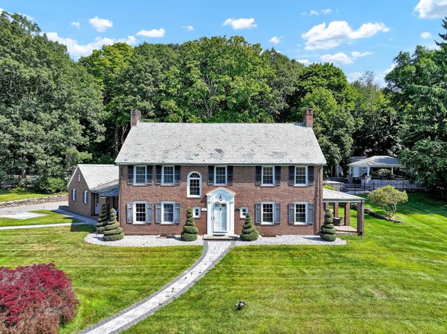 11 Richard Rd, Manchester, CT 06040 | 40 Photos - Movoto