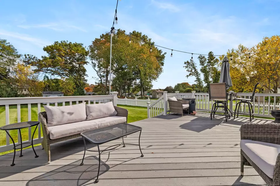 46 Carson Way, South Windsor, CT 06074 | MLS# 24054682 | 21 Photos - Movoto