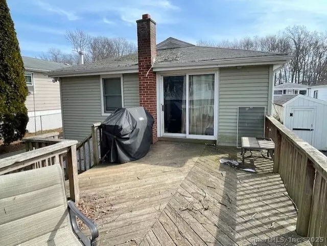 112 Harding Ave, West Haven, CT 06516 | MLS# 24077808 | 8 Photos - Movoto