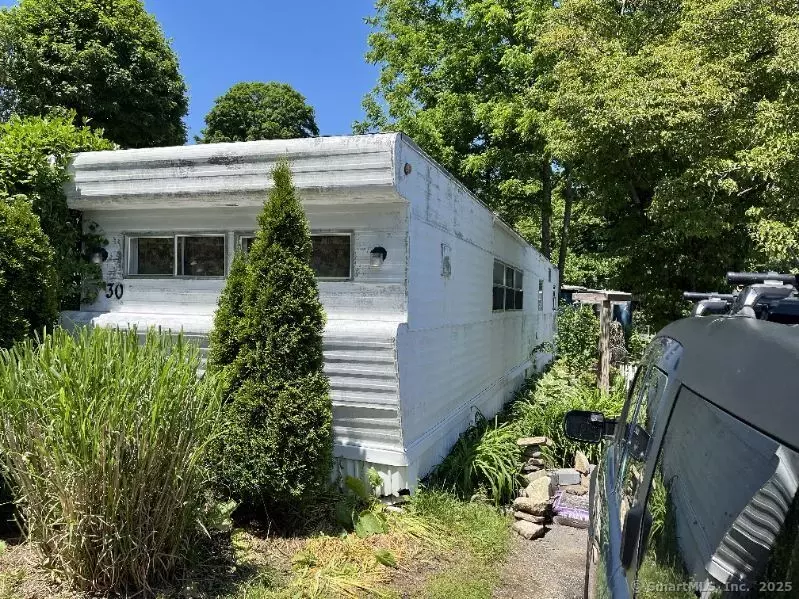 42 Miry Brook Rd #TRLR 30, Danbury, CT 06810 | MLS# 24083312 | 5 Photos ...