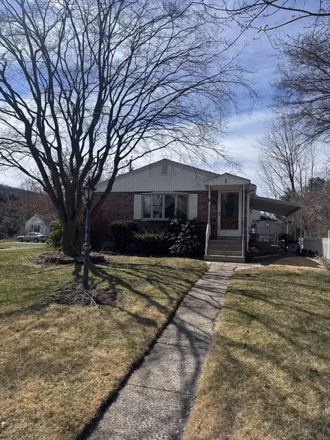 47 Plainville Homes For Sale & Plainville, CT Real Estate - Movoto