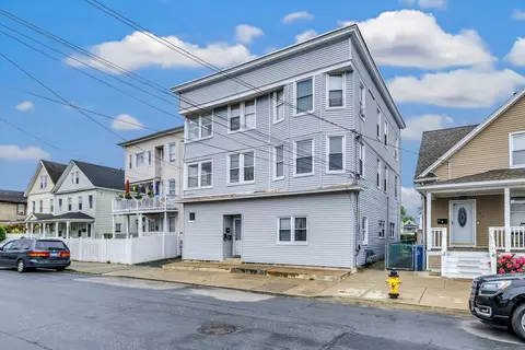 67 Ash St, Bridgeport, CT 06605 | MLS# 24099611 | 40 Photos - Movoto