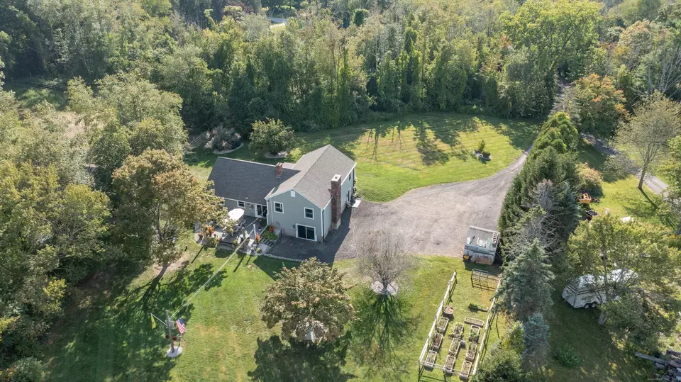 104 Terrell Farm Rd, Bethlehem, CT 06751 - Movoto