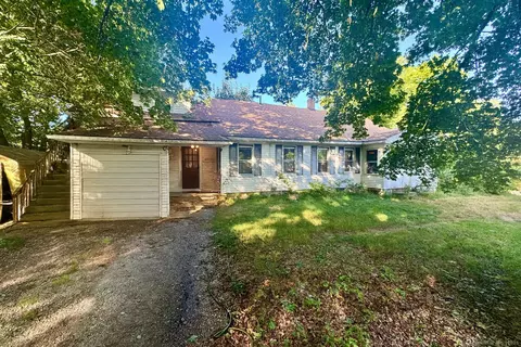 Putnam, CT Homes Under $250K Price For Sale - Movoto
